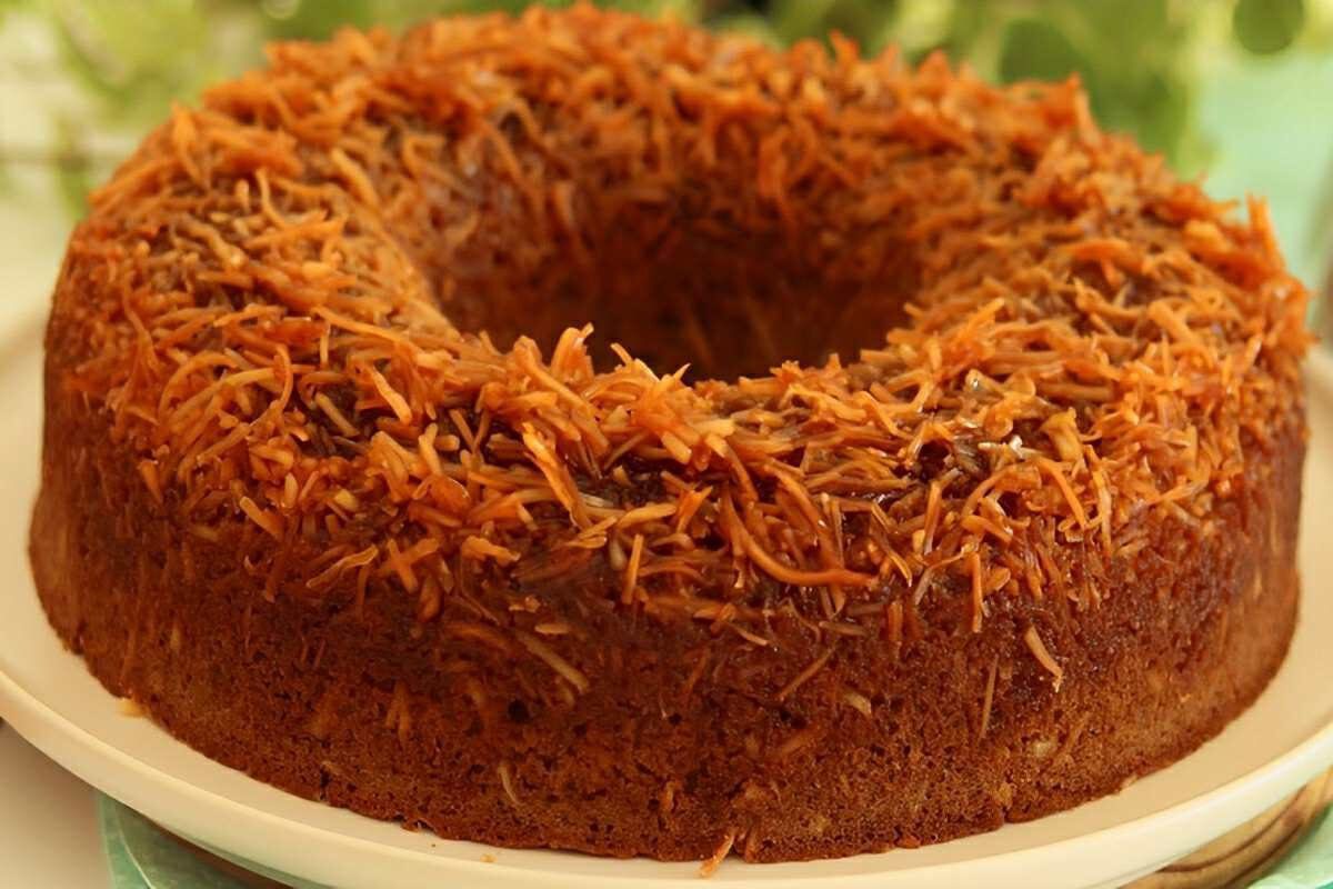 Bolo De Coco Queimado Simples, Fofinho E Delicioso | Bau Das DICAS